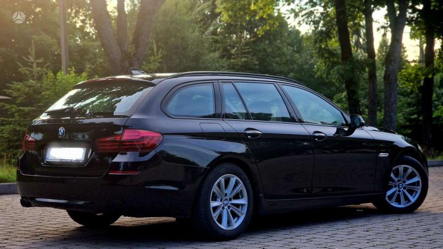 Black BMW 520 2014 in Vilnius, with an engine capacity of 2.00 L and mileage of 360 thousand km for 9200 €, photo 4 on AUTOMOTO.COM.LV