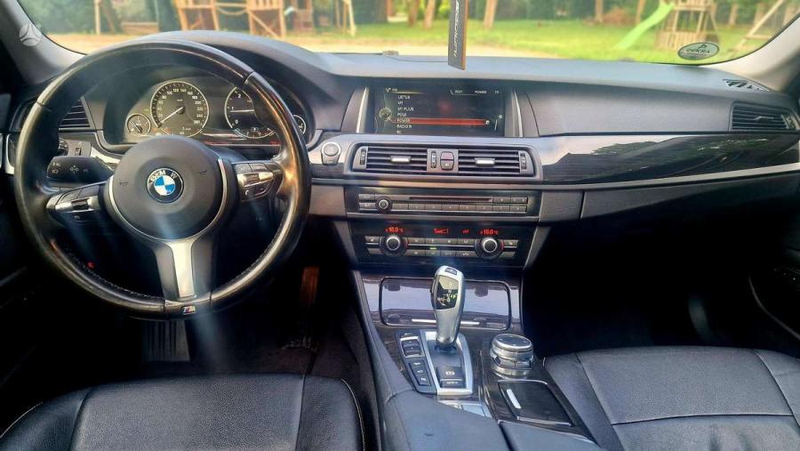 Black BMW 520 2014 in Vilnius, with an engine capacity of 2.00 L and mileage of 360 thousand km for 9200 €, photo 7 on AUTOMOTO.COM.LV