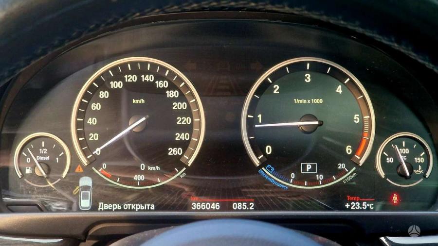 Black BMW 520 2014 in Vilnius, with an engine capacity of 2.00 L and mileage of 360 thousand km for 9200 €, photo 12 on AUTOMOTO.COM.LV