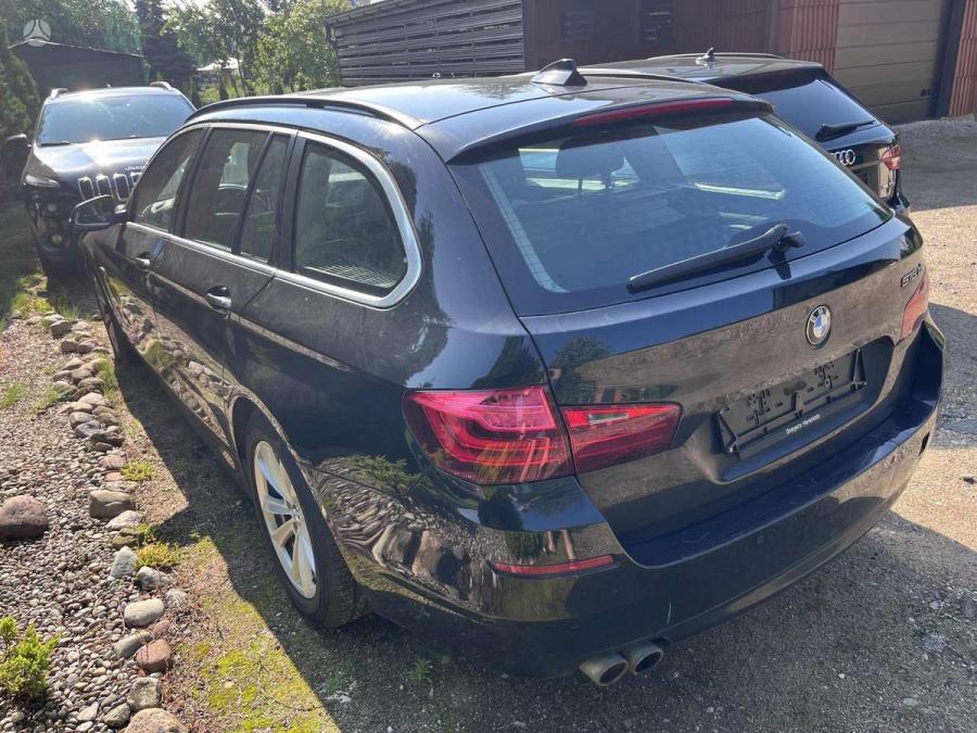 Black BMW 520 2014 in Kaunas, with an engine capacity of 2.00 L and mileage of 350 thousand km for 4450 €, photo 4 on AUTOMOTO.COM.LV