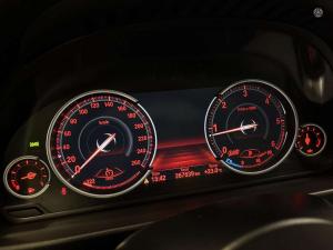 Black BMW 520 2014 in Marijampole, with an engine capacity of 2.00 L and mileage of 267 thousand km for 11500 €, photo 4 on AUTOMOTO.COM.LV