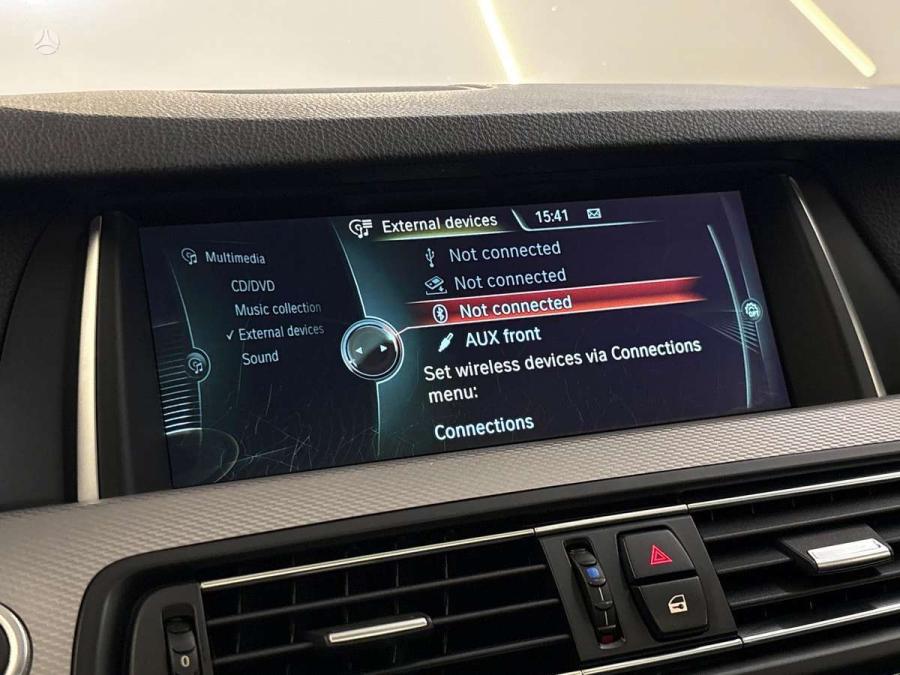 Black BMW 520 2014 in Marijampole, with an engine capacity of 2.00 L and mileage of 267 thousand km for 11500 €, photo 13 on AUTOMOTO.COM.LV