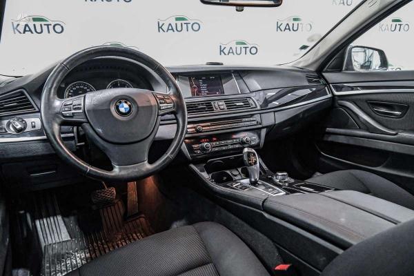 Melns BMW 520 2014 Kauņa, ar dzinēja tilpumu 2.00 L un nobraukumu 208 tūkst. km par 9990 €, foto 7 vietnē AUTOMOTO.COM.LV