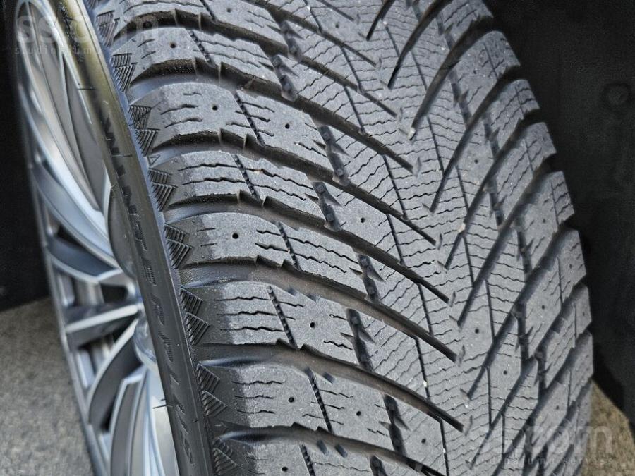 Melns BMW 520 2014 Jēkabpils, ar dzinēja tilpumu 2.00 L un nobraukumu 300 tūkst. km par 11790 €, foto 26 vietnē AUTOMOTO.COM.LV