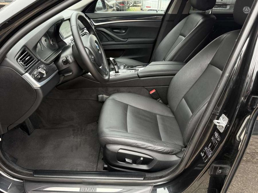 Black BMW 520 2014 in Vilnius, with an engine capacity of 2.00 L and mileage of 368 thousand km for 8300 €, photo 11 on AUTOMOTO.COM.LV