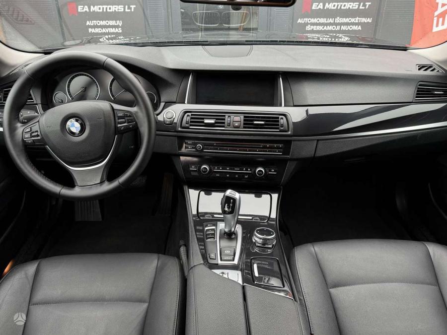 Black BMW 520 2014 in Vilnius, with an engine capacity of 2.00 L and mileage of 368 thousand km for 8300 €, photo 14 on AUTOMOTO.COM.LV