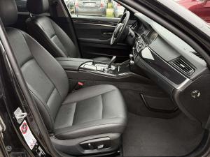 Black BMW 520 2014 in Vilnius, with an engine capacity of 2.00 L and mileage of 368 thousand km for 8300 €, photo 16 on AUTOMOTO.COM.LV