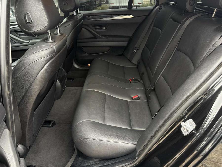 Black BMW 520 2014 in Vilnius, with an engine capacity of 2.00 L and mileage of 368 thousand km for 8300 €, photo 19 on AUTOMOTO.COM.LV