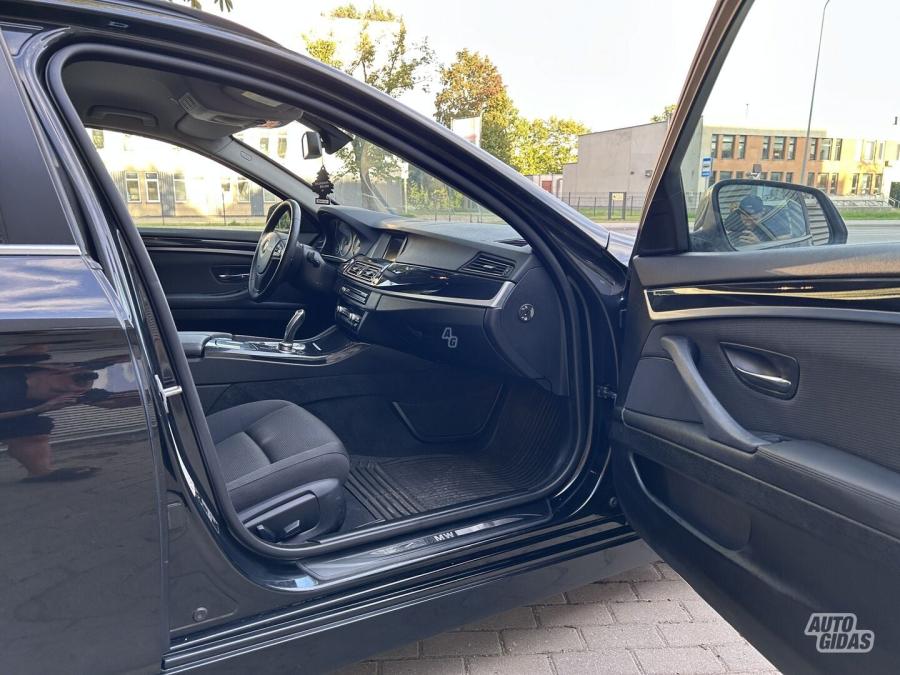 Black BMW 520 2014 in Vilnius, with an engine capacity of 2.00 L and mileage of 266 thousand km for 8200 €, photo 18 on AUTOMOTO.COM.LV