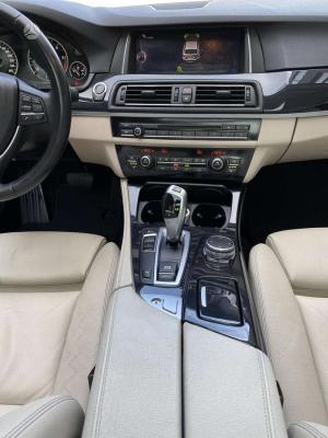 Melns BMW 520 2014 Marijampole, ar dzinēja tilpumu 2.00 L un nobraukumu 248 tūkst. km par 9950 €, foto 32 vietnē AUTOMOTO.COM.LV