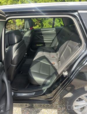 Black BMW 520 2014 in Riga, with an engine capacity of 2.00 L and mileage of 292 thousand km for 13700 €, photo 8 on AUTOMOTO.COM.LV
