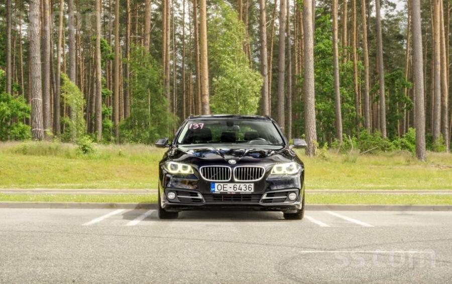 Black BMW 520 2014 in Riga, with an engine capacity of 2.00 L and mileage of 280 thousand km for 10190 €, photo 4 on AUTOMOTO.COM.LV