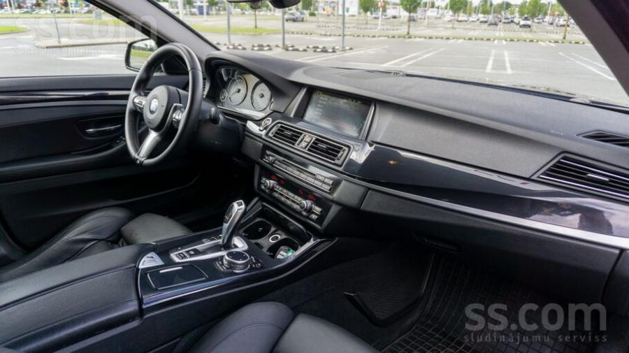 Black BMW 520 2014 in Riga, with an engine capacity of 2.00 L and mileage of 280 thousand km for 10190 €, photo 11 on AUTOMOTO.COM.LV