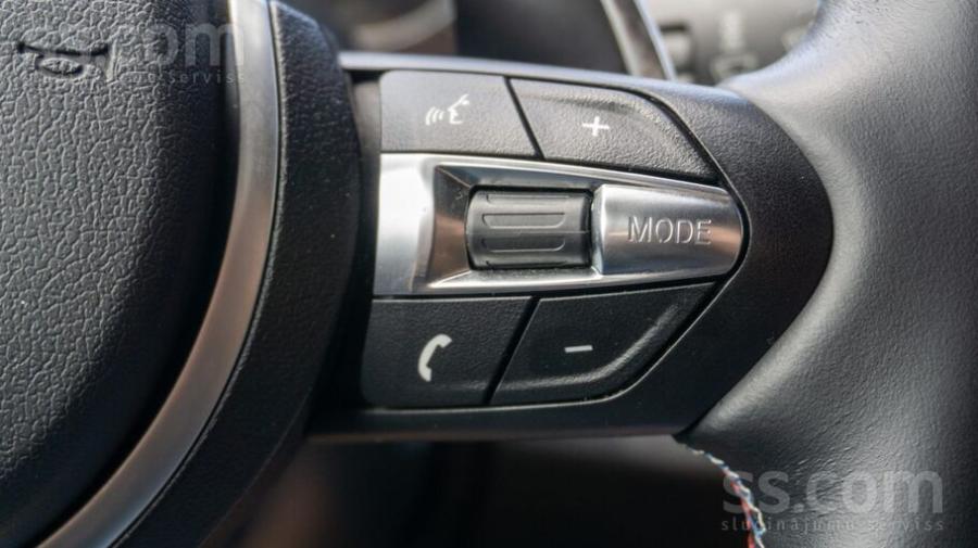 Black BMW 520 2014 in Riga, with an engine capacity of 2.00 L and mileage of 280 thousand km for 10190 €, photo 20 on AUTOMOTO.COM.LV