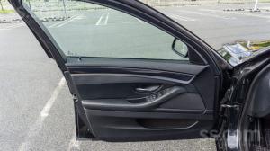 Black BMW 520 2014 in Riga, with an engine capacity of 2.00 L and mileage of 280 thousand km for 10190 €, photo 28 on AUTOMOTO.COM.LV