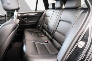 Melns BMW 520 2014 Kauņa, ar dzinēja tilpumu 2.00 L un nobraukumu 352 tūkst. km par 9990 €, foto 9 vietnē AUTOMOTO.COM.LV