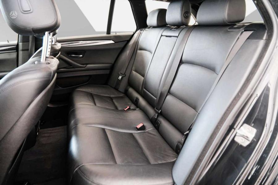 Melns BMW 520 2014 Kauņa, ar dzinēja tilpumu 2.00 L un nobraukumu 352 tūkst. km par 9990 €, foto 9 vietnē AUTOMOTO.COM.LV