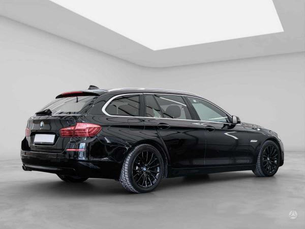 БМВ 520 2014 в Каунас на AUTOMOTO.COM.LV Черный БМВ 520 2014 в Каунас, объемом двигателя 2.00 л и пробегом 352 тыс. км за 9990 €, фото 4 на AUTOMOTO.COM.LV