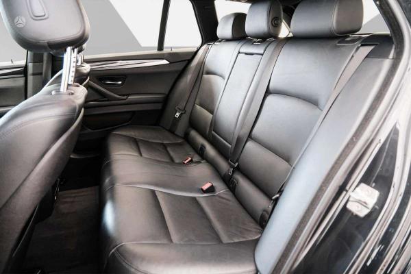 БМВ 520 2014 в Каунас на AUTOMOTO.COM.LV Черный БМВ 520 2014 в Каунас, объемом двигателя 2.00 л и пробегом 352 тыс. км за 9990 €, фото 9 на AUTOMOTO.COM.LV