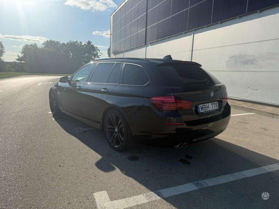 Melns BMW 520 2014 Panevēža, ar dzinēja tilpumu 2.00 L un nobraukumu 338 tūkst. km par 11700 €, foto 8 vietnē AUTOMOTO.COM.LV