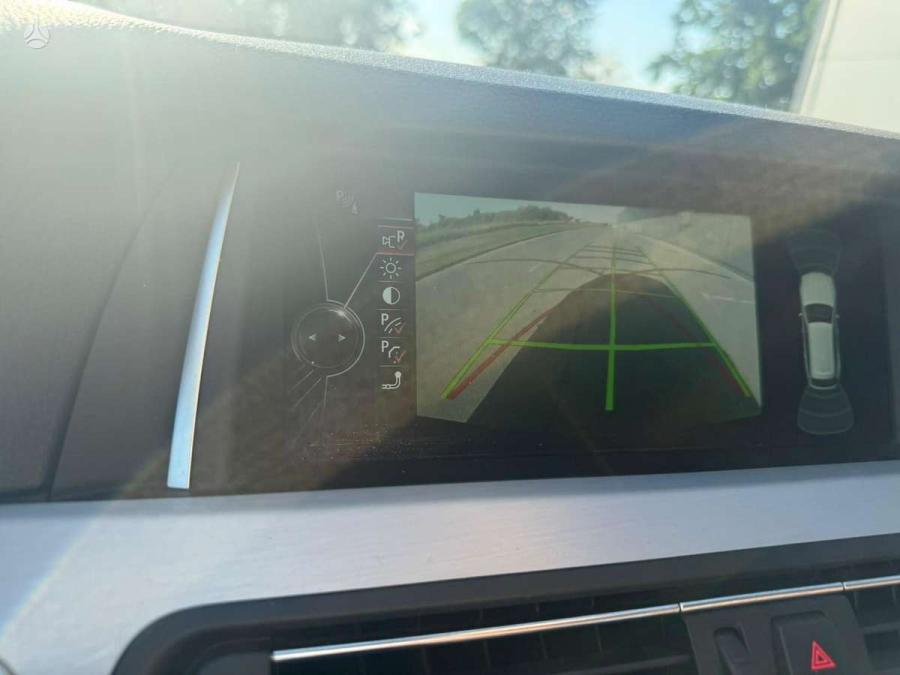 Melns BMW 520 2014 Panevēža, ar dzinēja tilpumu 2.00 L un nobraukumu 338 tūkst. km par 11700 €, foto 20 vietnē AUTOMOTO.COM.LV