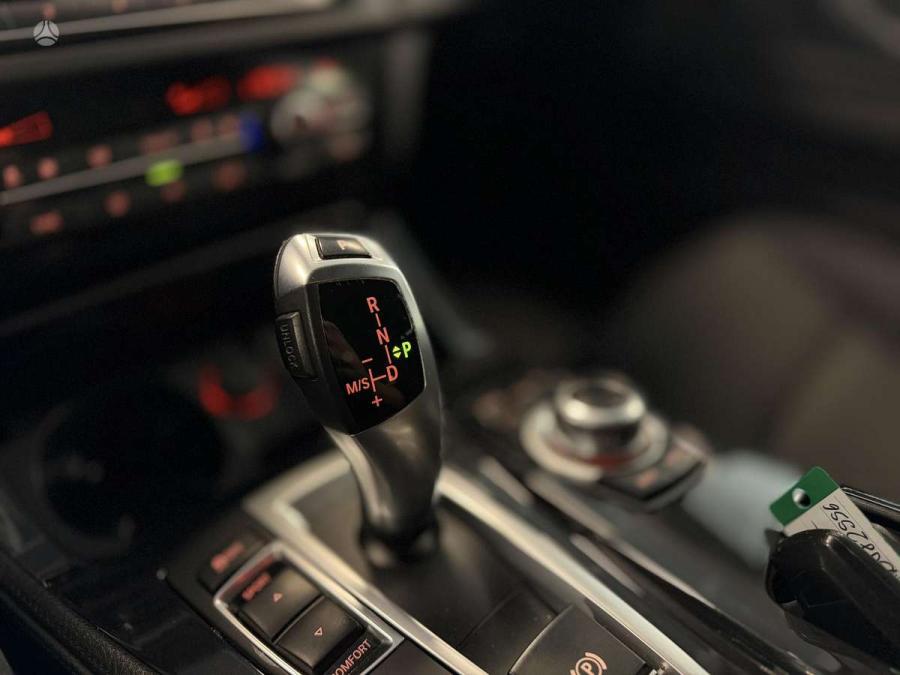 Melns BMW 520 2014 Klaipėda, ar dzinēja tilpumu 2.00 L un nobraukumu 306 tūkst. km par 10900 €, foto 22 vietnē AUTOMOTO.COM.LV