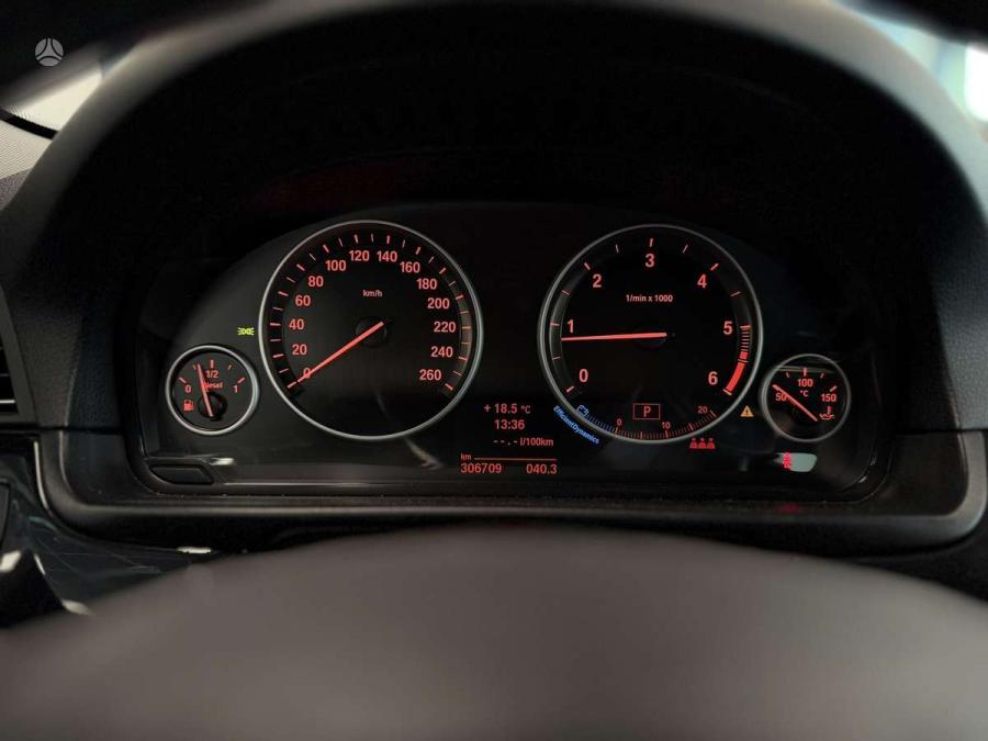 Melns BMW 520 2014 Klaipėda, ar dzinēja tilpumu 2.00 L un nobraukumu 306 tūkst. km par 10900 €, foto 24 vietnē AUTOMOTO.COM.LV