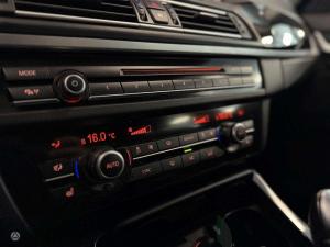 Melns BMW 520 2014 Klaipėda, ar dzinēja tilpumu 2.00 L un nobraukumu 306 tūkst. km par 10900 €, foto 25 vietnē AUTOMOTO.COM.LV