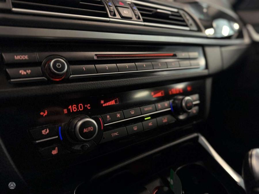 Melns BMW 520 2014 Klaipėda, ar dzinēja tilpumu 2.00 L un nobraukumu 306 tūkst. km par 10900 €, foto 25 vietnē AUTOMOTO.COM.LV
