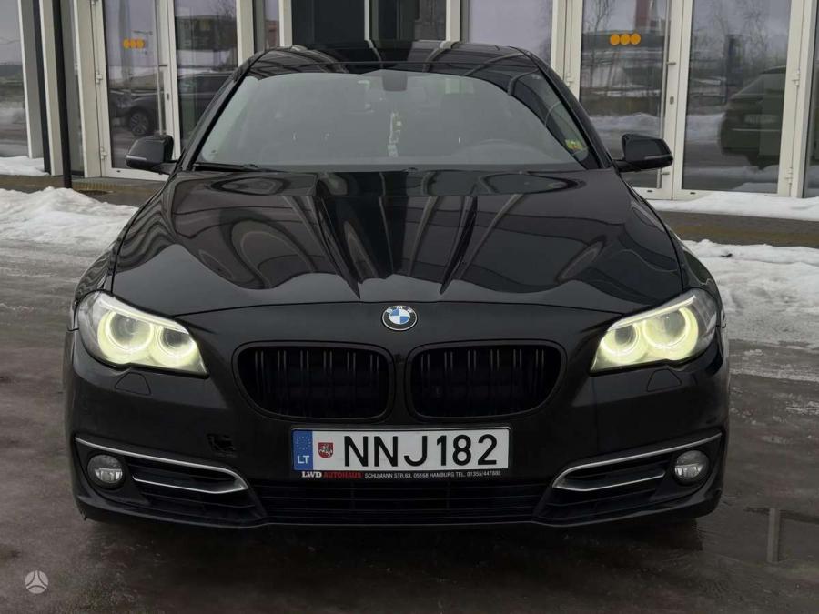 Black BMW 520 2014 in Vilnius, with an engine capacity of 2.00 L and mileage of 276 thousand km for 6900 €, photo 3 on AUTOMOTO.COM.LV