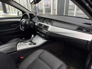 Black BMW 520 2014 in Vilnius, with an engine capacity of 2.00 L and mileage of 276 thousand km for 6900 €, photo 14 on AUTOMOTO.COM.LV