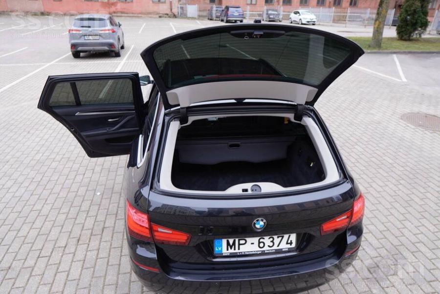 Black BMW 520 2015 in Riga, with an engine capacity of 2.00 L and mileage of 285 thousand km for 10500 €, photo 13 on AUTOMOTO.COM.LV