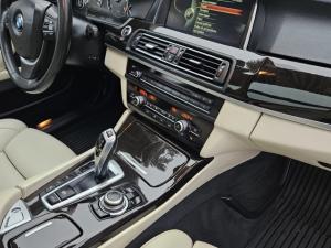 Melns BMW 520 2015 Jēkabpils, ar dzinēja tilpumu 2.00 L un nobraukumu 315 tūkst. km par 11890 €, foto 23 vietnē AUTOMOTO.COM.LV