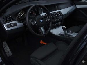 Melns BMW 520 2015 Kauņa, ar dzinēja tilpumu 2.00 L un nobraukumu 300 tūkst. km par 11999 €, foto 7 vietnē AUTOMOTO.COM.LV
