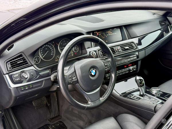 Melns BMW 520 2015 Vilkaviškis, ar dzinēja tilpumu 2.00 L un nobraukumu 269 tūkst. km par 11700 €, foto 10 vietnē AUTOMOTO.COM.LV