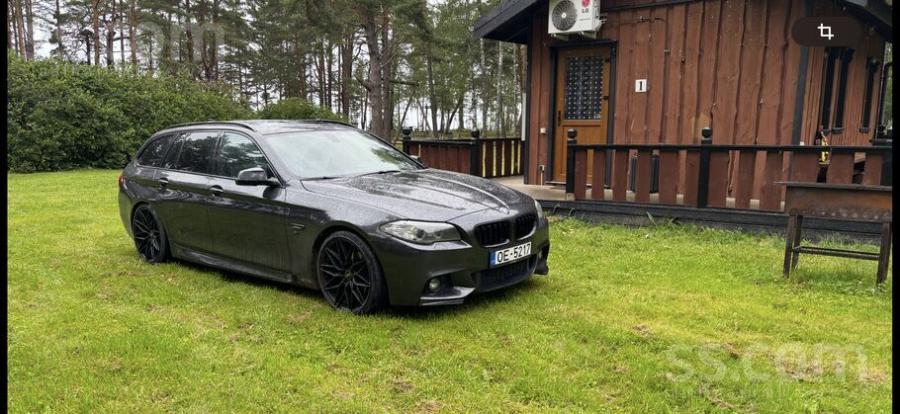 Black BMW 520 2015 in Valmiera, with an engine capacity of 2.00 L and mileage of 338 thousand km for 12000 €, photo 4 on AUTOMOTO.COM.LV