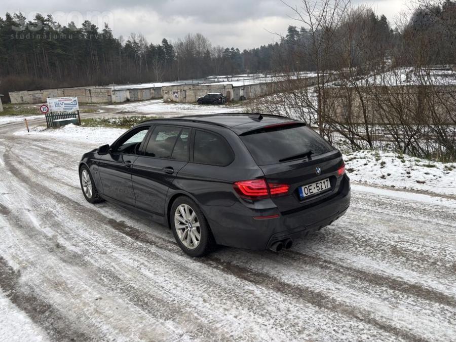 Black BMW 520 2015 in Valmiera, with an engine capacity of 2.00 L and mileage of 338 thousand km for 12000 €, photo 7 on AUTOMOTO.COM.LV