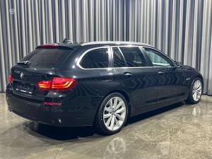 Melns BMW 520 2015 Marijampole, ar dzinēja tilpumu 2.00 L un nobraukumu 270 tūkst. km par 9250 €, foto 12 vietnē AUTOMOTO.COM.LV