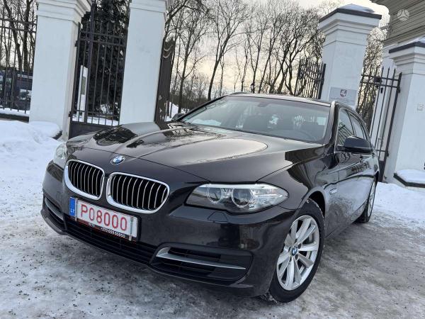 Black BMW 520 2015 in Vilnius, with an engine capacity of 2.00 L and mileage of 279 thousand km for 12222 €, photo 4 on AUTOMOTO.COM.LV