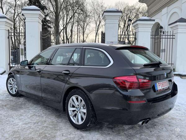 Black BMW 520 2015 in Vilnius, with an engine capacity of 2.00 L and mileage of 279 thousand km for 12222 €, photo 9 on AUTOMOTO.COM.LV
