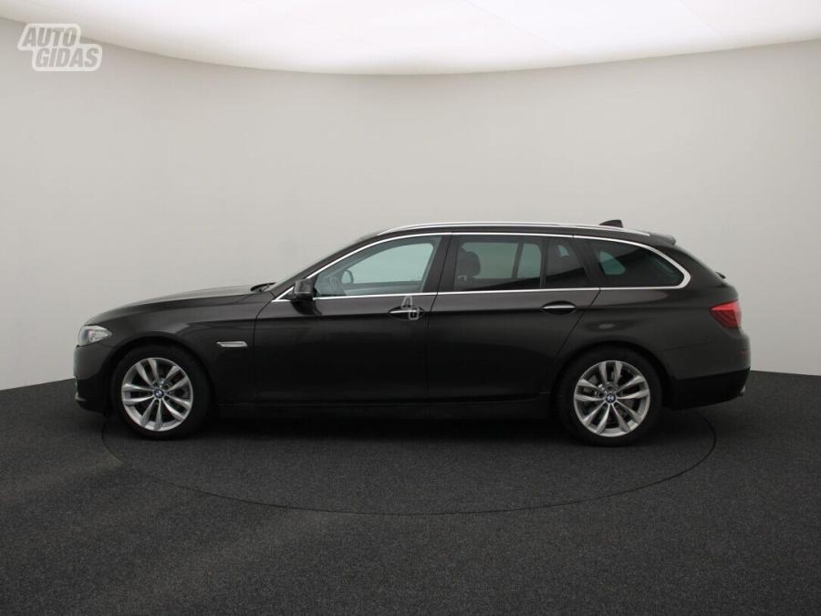 Black BMW 520 2015 in Vilnius, with an engine capacity of 2.00 L and mileage of 158 thousand km for 14899 €, photo 6 on AUTOMOTO.COM.LV