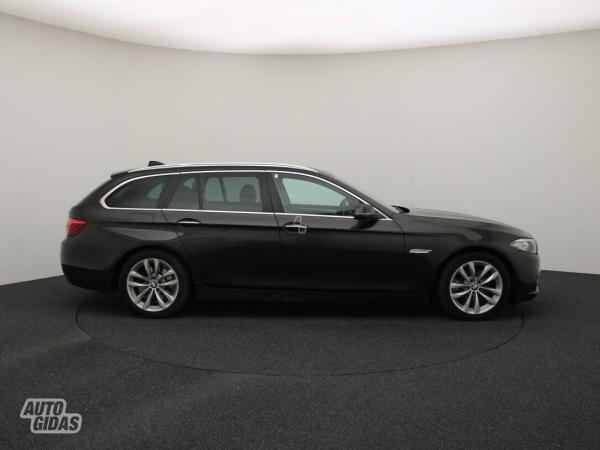 Melns BMW 520 2015 Viļņa, ar dzinēja tilpumu 2.00 L un nobraukumu 158 tūkst. km par 14899 €, foto 9 vietnē AUTOMOTO.COM.LV