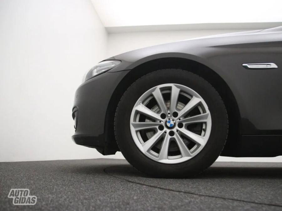 Melns BMW 520 2015 Viļņa, ar dzinēja tilpumu 2.00 L un nobraukumu 219 tūkst. km par 12899 €, foto 28 vietnē AUTOMOTO.COM.LV