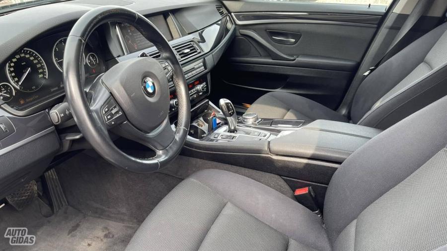 Melns BMW 520 2015 Marijampole, ar dzinēja tilpumu 2.00 L un nobraukumu 254 tūkst. km par 9500 €, foto 24 vietnē AUTOMOTO.COM.LV