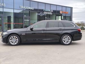 Black BMW 520 2015 in Siauliai, with an engine capacity of 2.00 L and mileage of 295 thousand km for 10500 €, photo 5 on AUTOMOTO.COM.LV