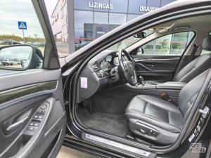Black BMW 520 2015 in Siauliai, with an engine capacity of 2.00 L and mileage of 295 thousand km for 10500 €, photo 12 on AUTOMOTO.COM.LV