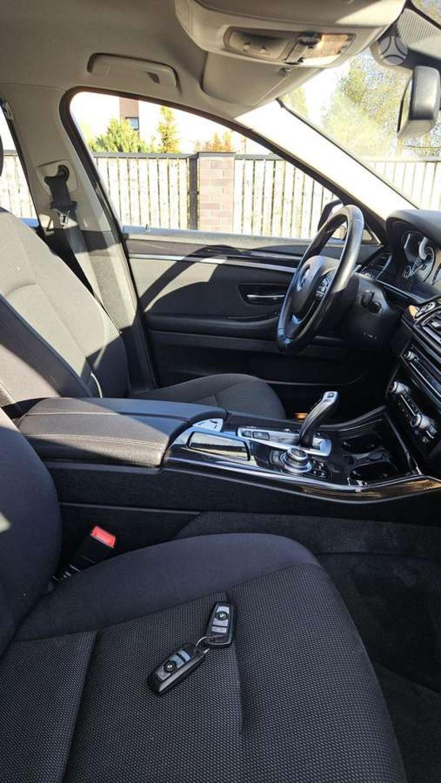 Melns BMW 520 2015 Radviliškis, ar dzinēja tilpumu 2.00 L un nobraukumu 232 tūkst. km par 8600 €, foto 17 vietnē AUTOMOTO.COM.LV