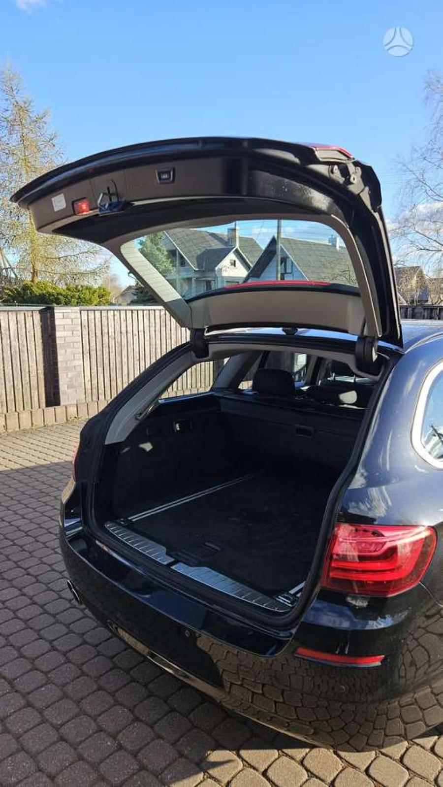 Melns BMW 520 2015 Radviliškis, ar dzinēja tilpumu 2.00 L un nobraukumu 232 tūkst. km par 8600 €, foto 20 vietnē AUTOMOTO.COM.LV