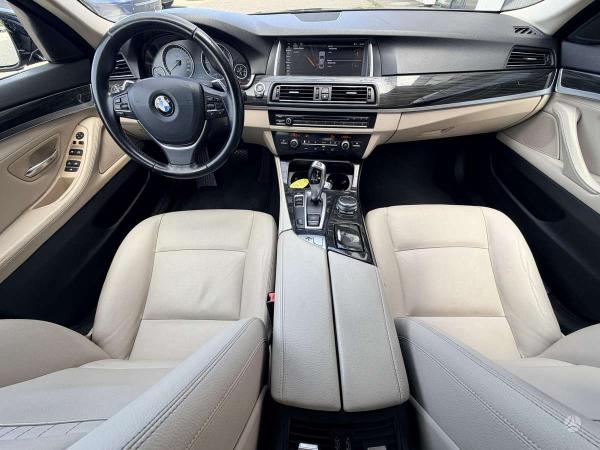 Black BMW 520 2015 in Vilnius, with an engine capacity of 2.00 L and mileage of 291 thousand km for 10900 €, photo 6 on AUTOMOTO.COM.LV