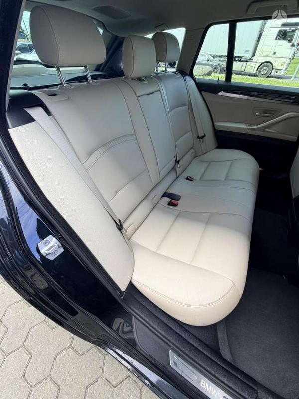 Black BMW 520 2015 in Vilnius, with an engine capacity of 2.00 L and mileage of 291 thousand km for 10900 €, photo 8 on AUTOMOTO.COM.LV
